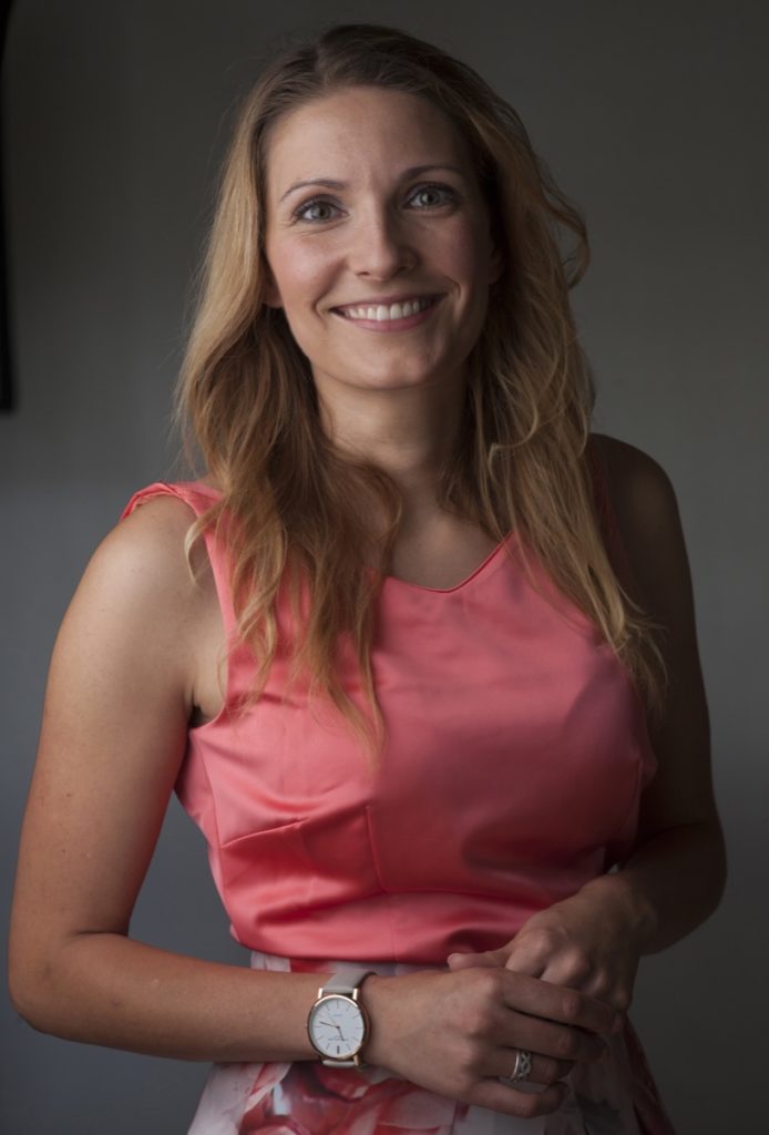 Annemarie Brüning boeken of inhuren - Easybookings