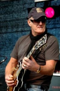 Jan Akkerman & Band boeken of inhuren - Easybookings