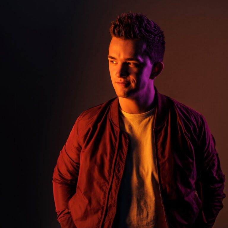 David Nathan boeken of inhuren - Easybookings