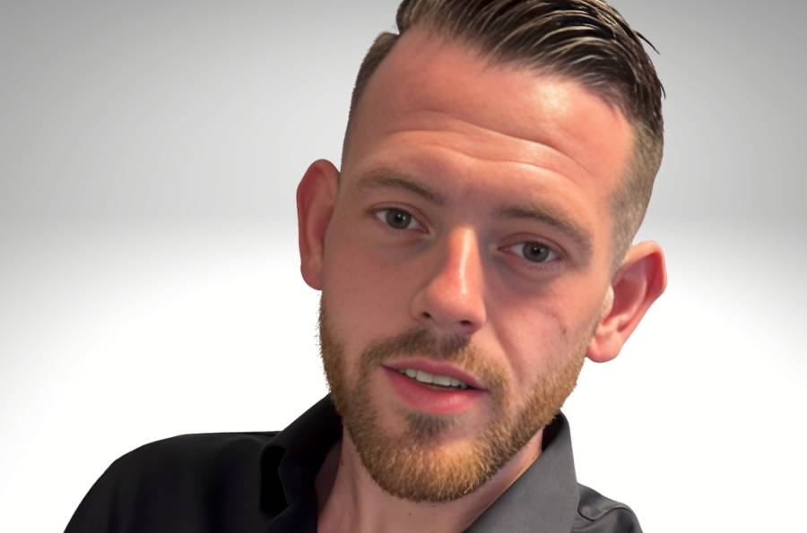 Rick de Jong – De Zingende Buschauffeur boeken of inhuren - Easybookings